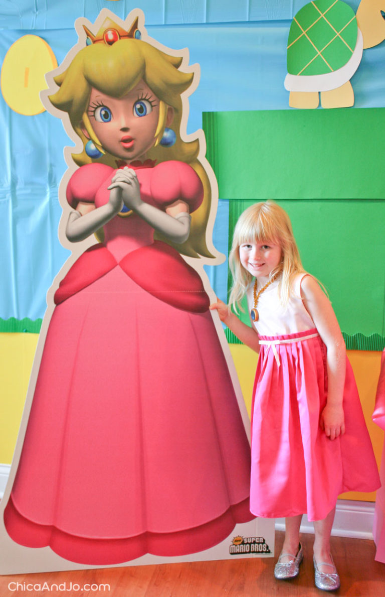 Super Mario Party Featuring Princess Peach from Nintendo | Chica and Jo