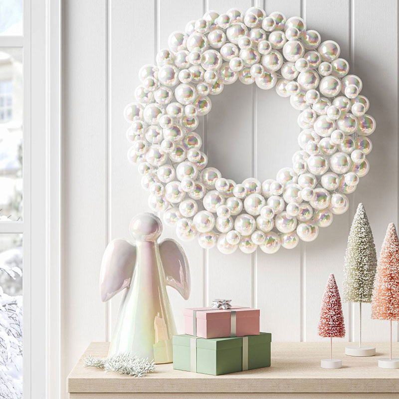 15 Prismatic Iridescent Christmas Decor Trend (2024) | Chica and Jo
