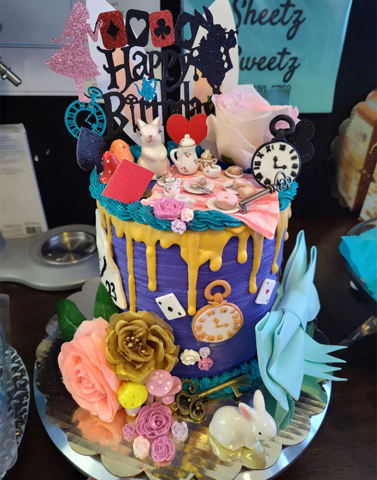 10 Trendy Chaos Cakes or Messy Cakes | Chica and Jo